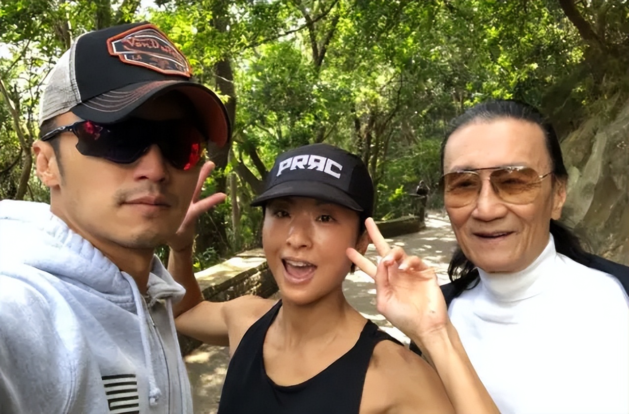 Hong Kong media revealed that Xie Xian was critically ill, Nicholas Tse ...
