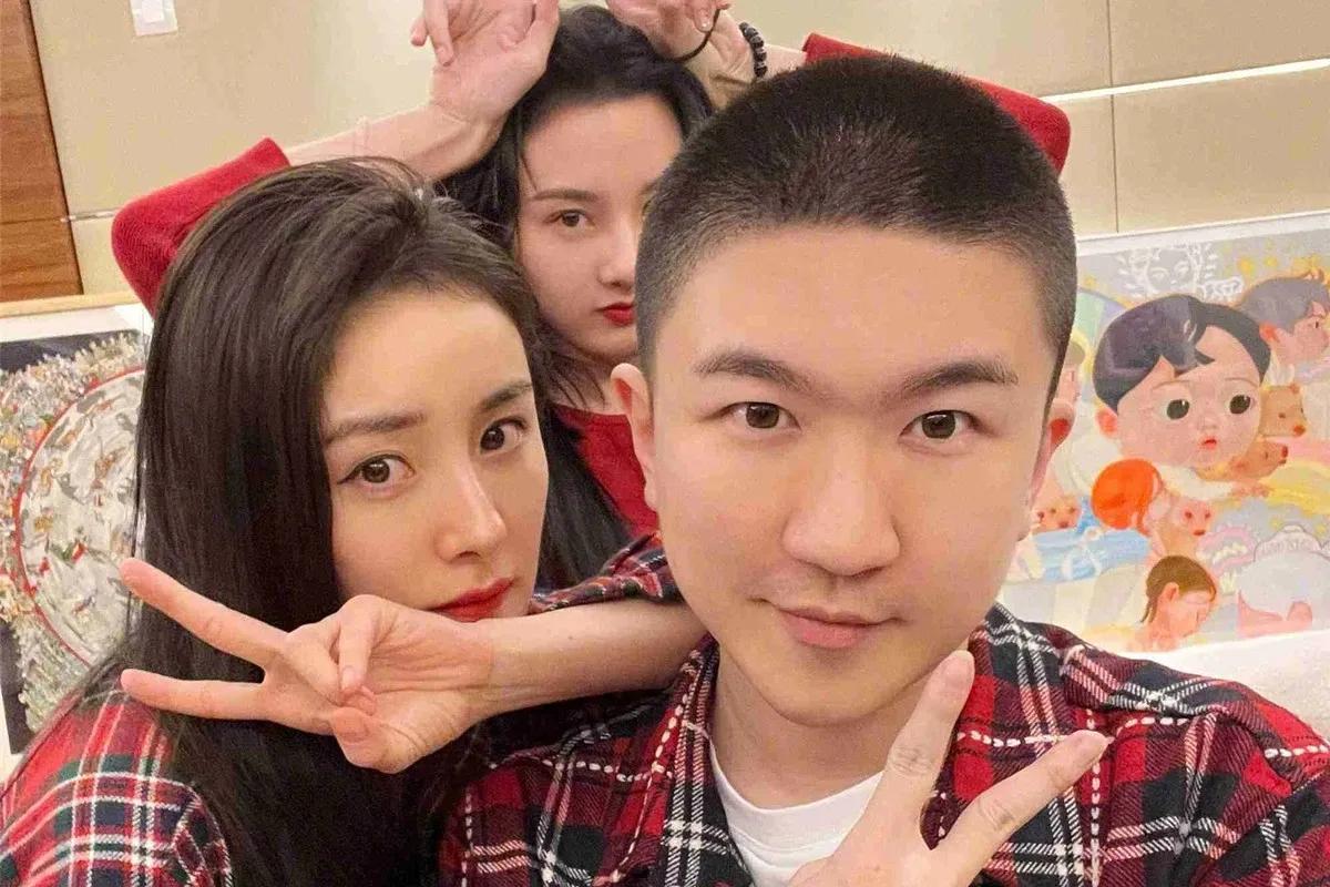 I ran into Yang Ying and Zhang Dada shopping in the supermarket, I hope ...