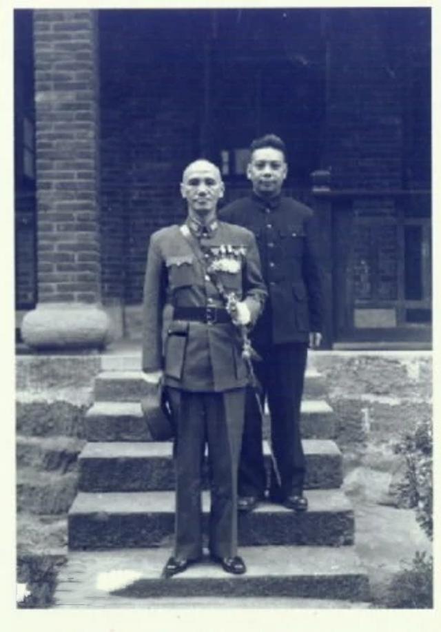 The rebellious Red Army division commander Fang Buzhou led more than ...