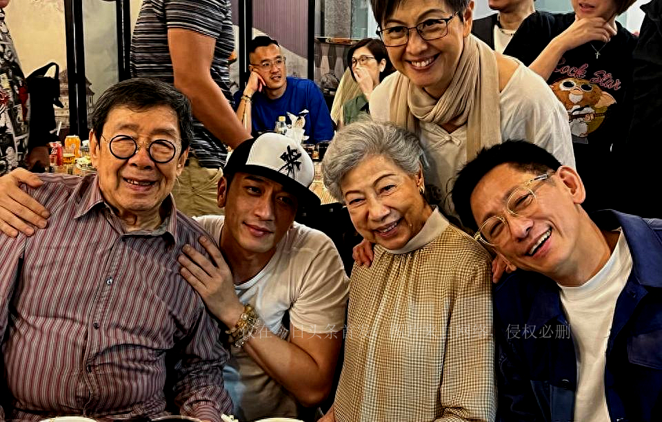 Wu Zhuoxi met Hu Feng and Luo Lan while eating! ! - iMedia