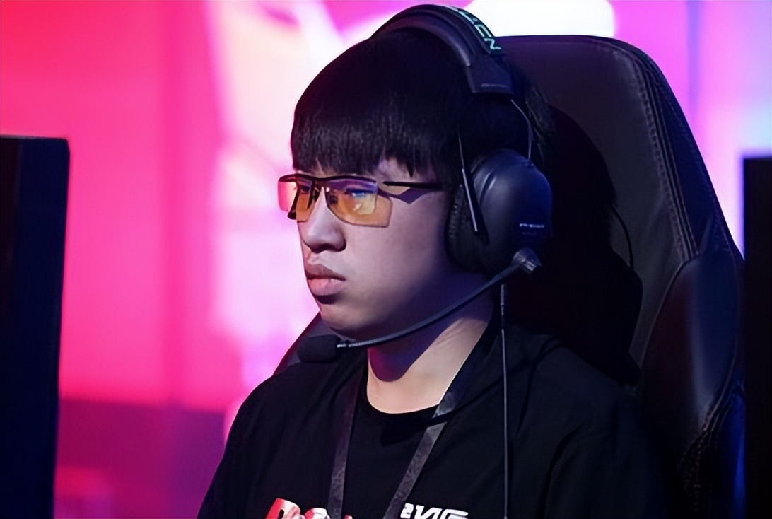 RNG loses to DRX on the first day of the 2022 League of Legends Global Finals - iNEWS