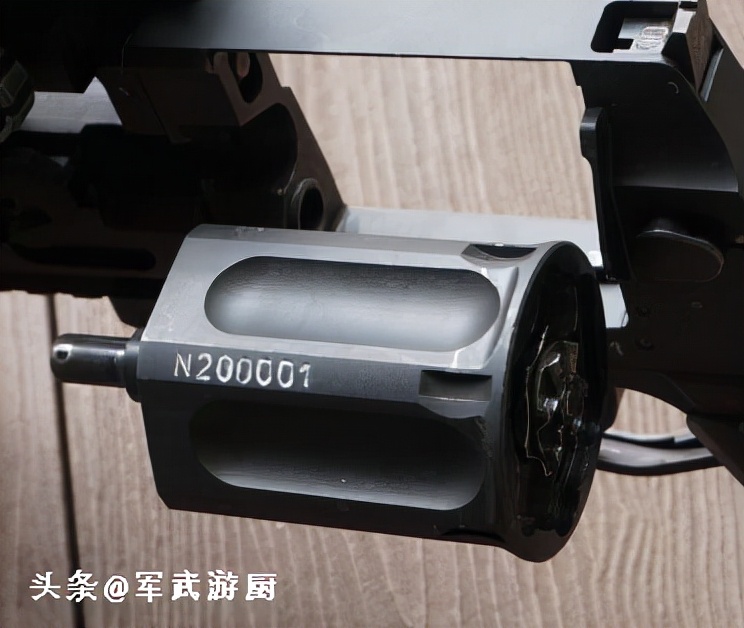 RSh-12 assault revolver and its modified carbines MTs-569 and MTs-570 ...