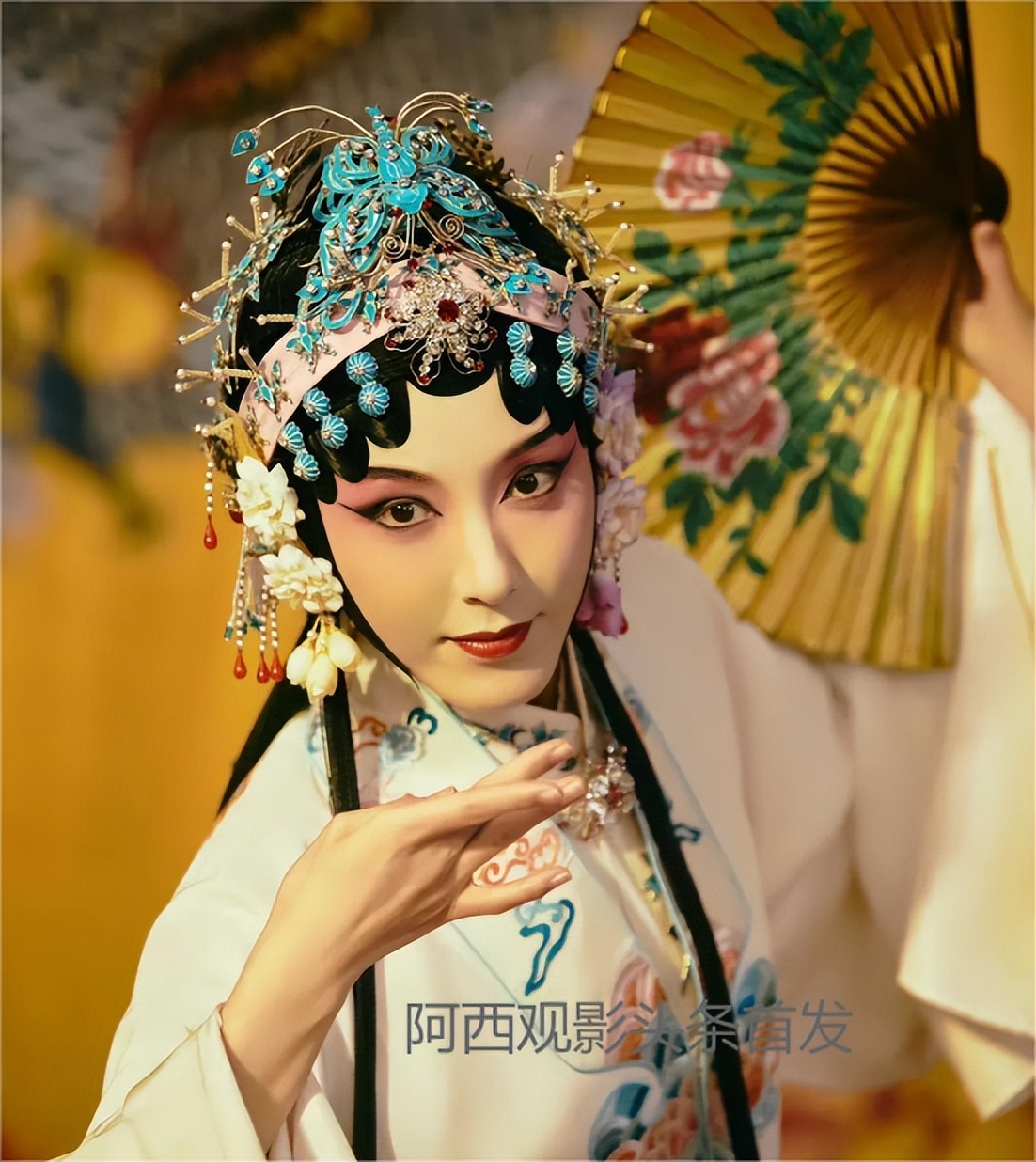 "The No. 1 Beauty in Chinese Opera" Zeng Li: 46 years old, neither in ...