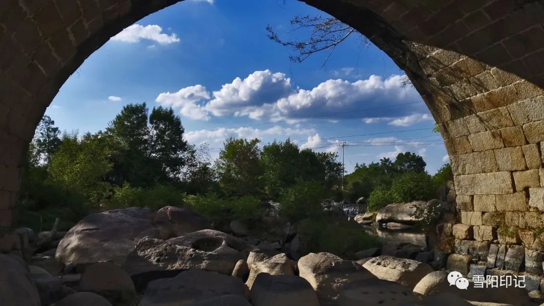 Green Xiangxiang, Jinping Ancient Bridge, Xueyang Imprint - iNEWS