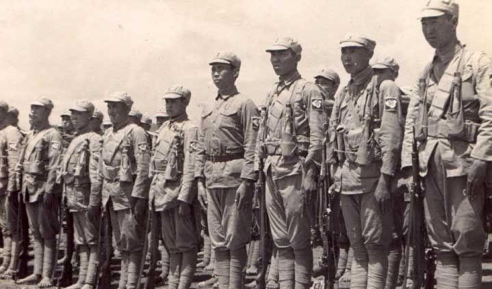 In the Xi'an Incident, who advocated the release of Chiang Kai-shek ...