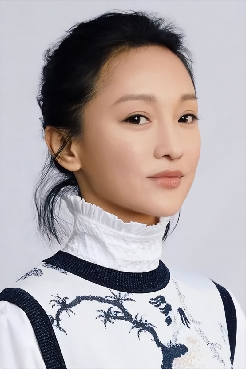 Why doesn't Zhou Xun, 48, have children? Looking at her past, it is not ...