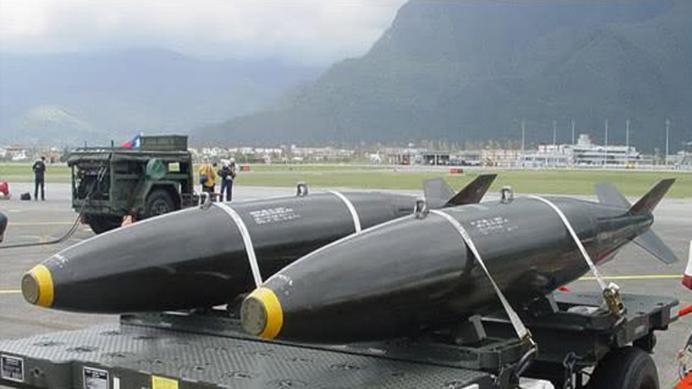 In 2021, China's new weapon "graphite bomb", one will paralyze the ...