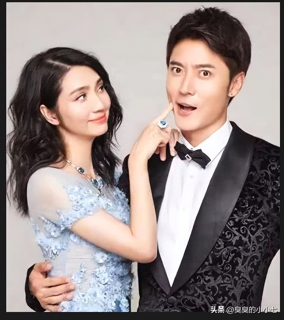 Zhang Danfeng and Hong Xin officially announced that they are no longer husband and wife, but Bi ...