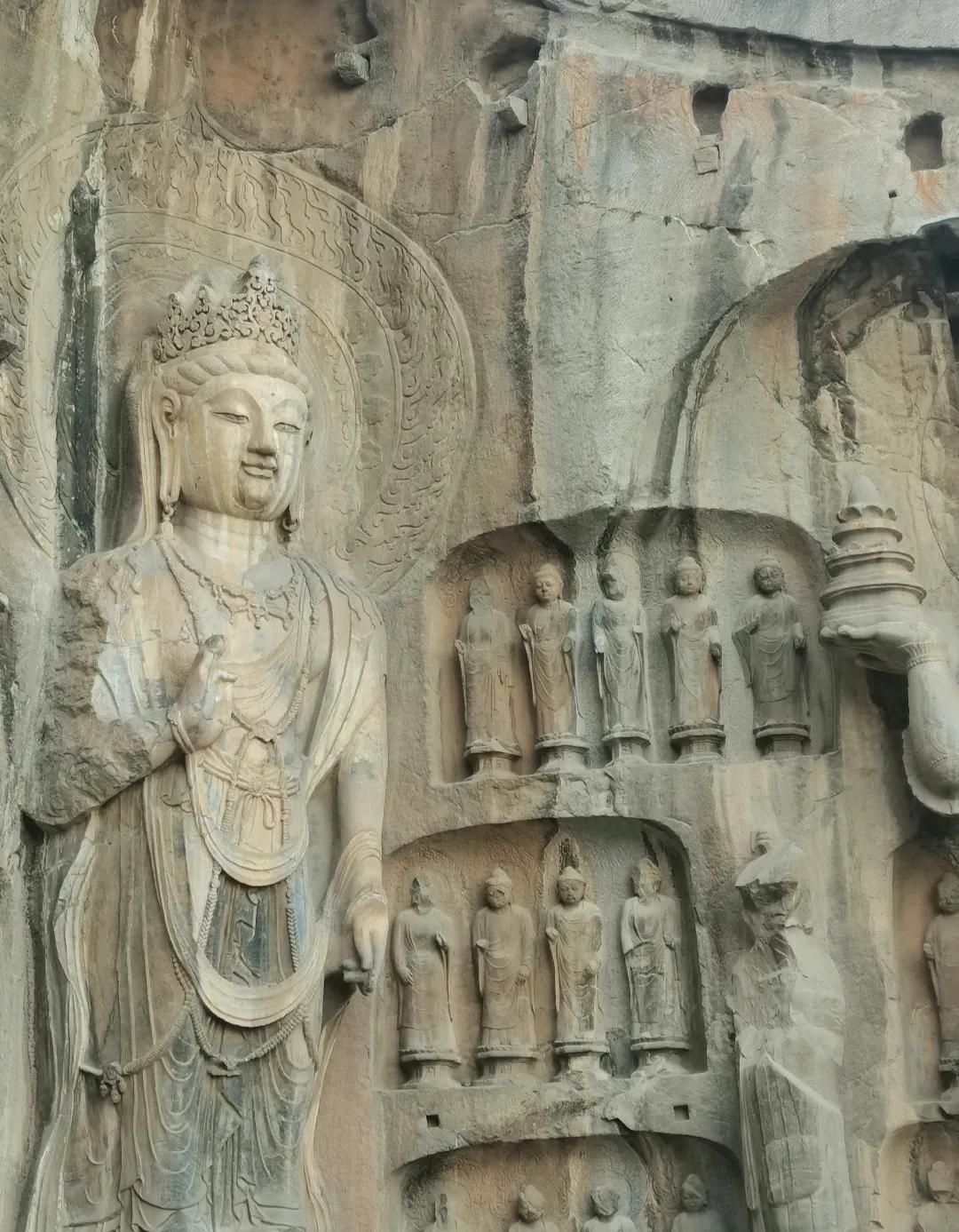 Yique, as soon as I see the Dragon Gate - iNEWS