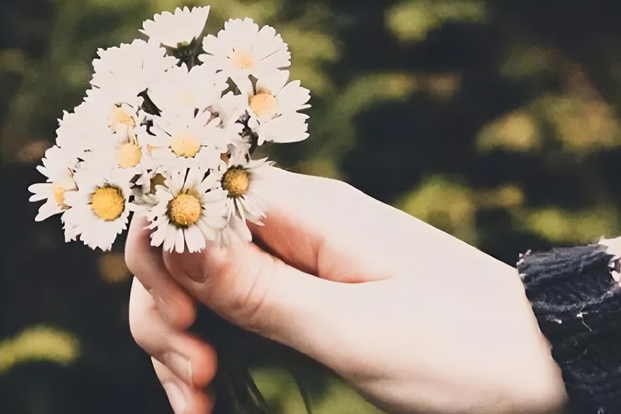 When three people suddenly appear beside you, congratulations, God will ...