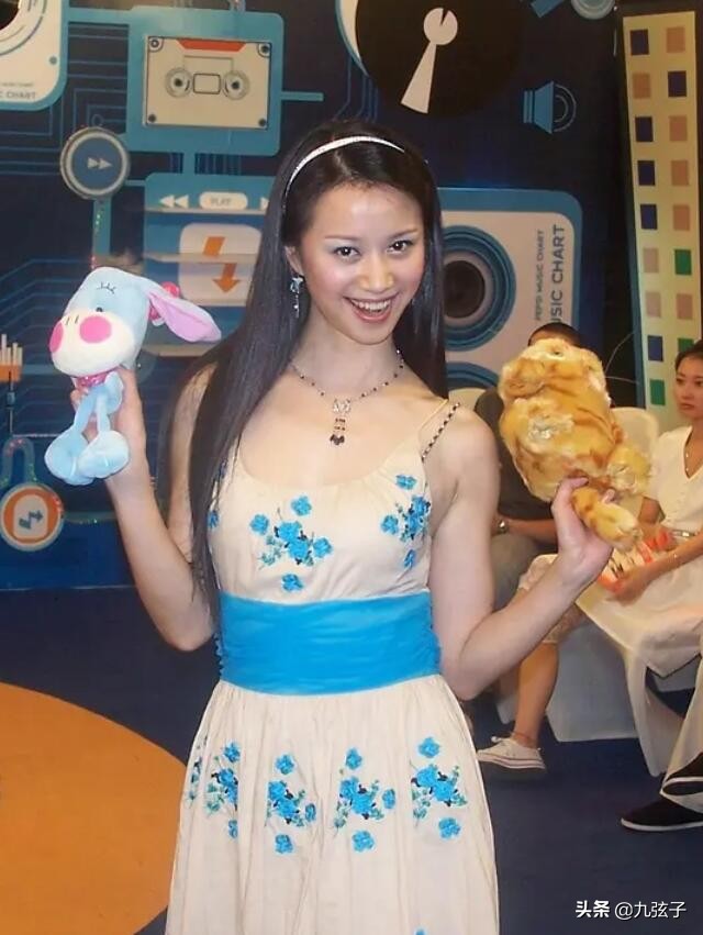 Ni Hongjie, who has been cast aside by thousands of people because of ...