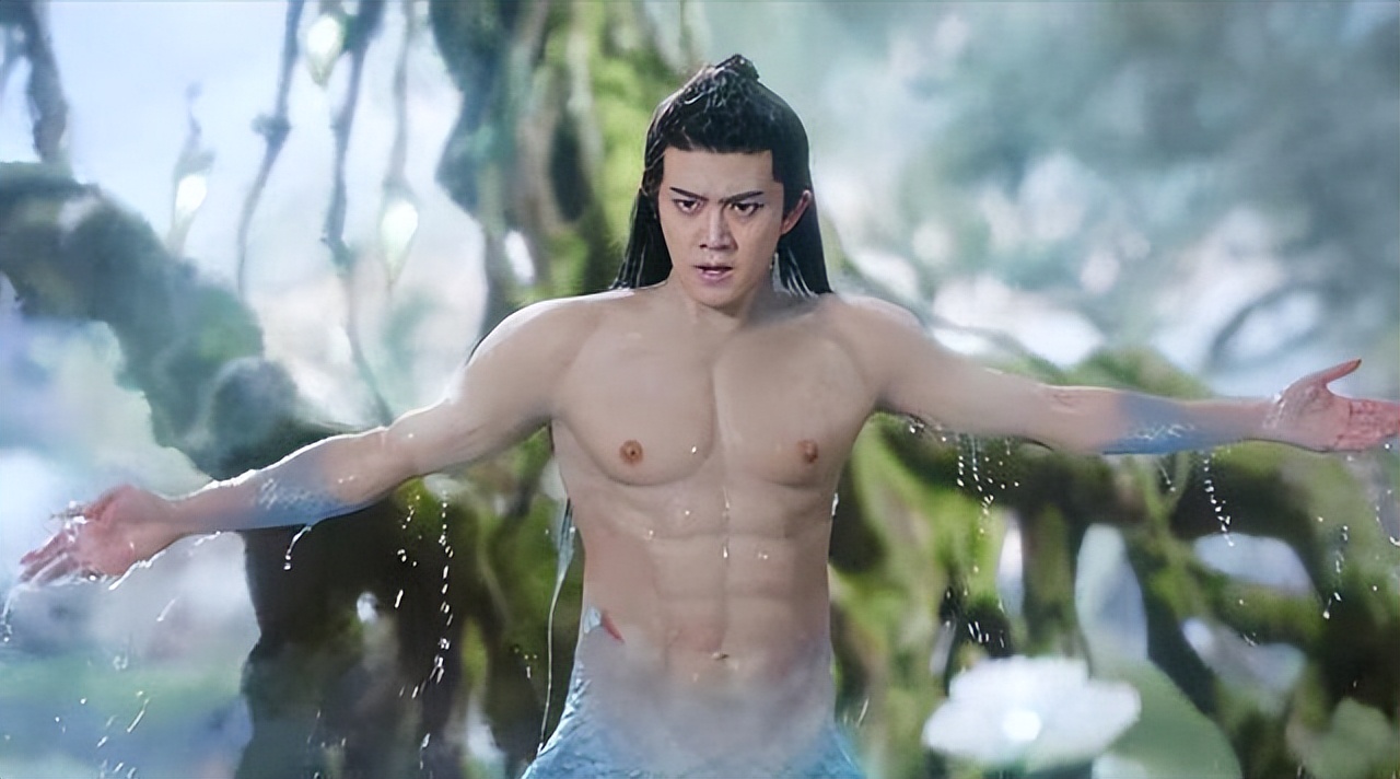 Male stars who wear fishnet clothes, draw eyebrows, stick muscles, and ...