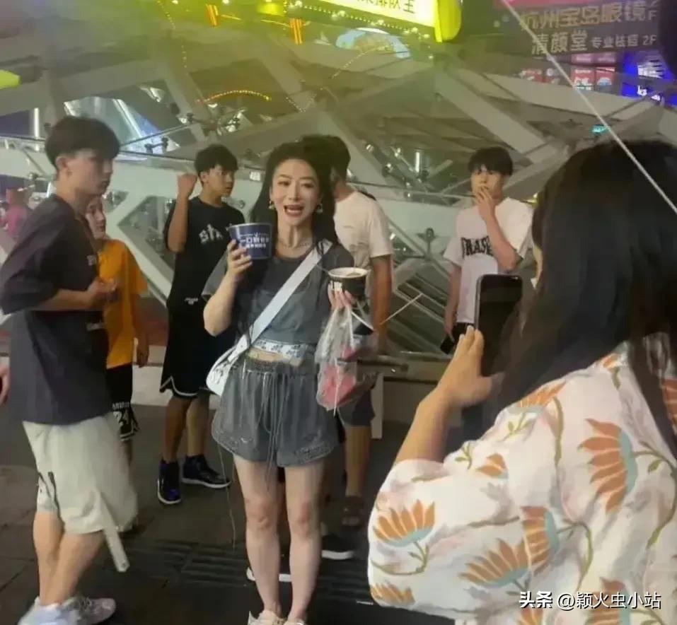 7.25 Entertainment: Zhao Liying, Ren Jialun, Yang Zi, Dili Reba, Cheng Yi, Chen Zihan, Zheng ...