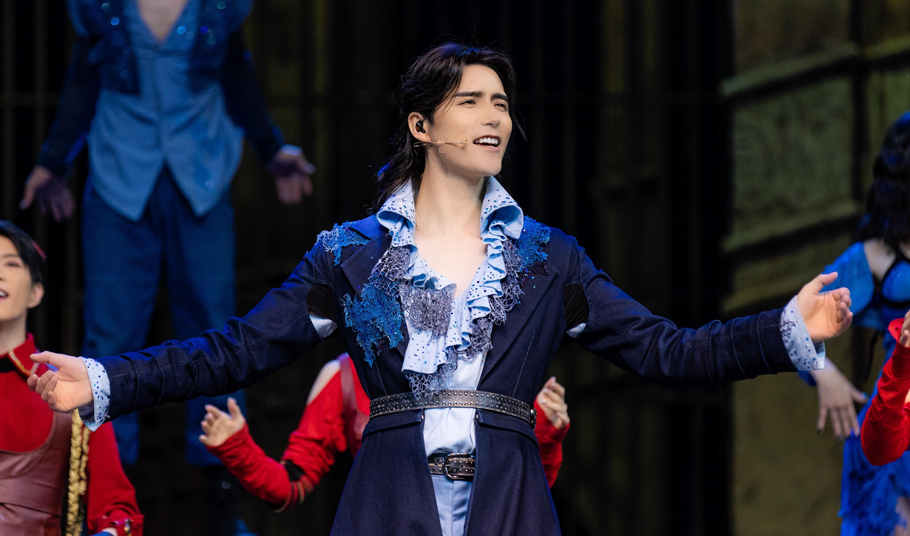 Ayunga is absolutely amazing, the musical "Romeo and Juliet" is too ...