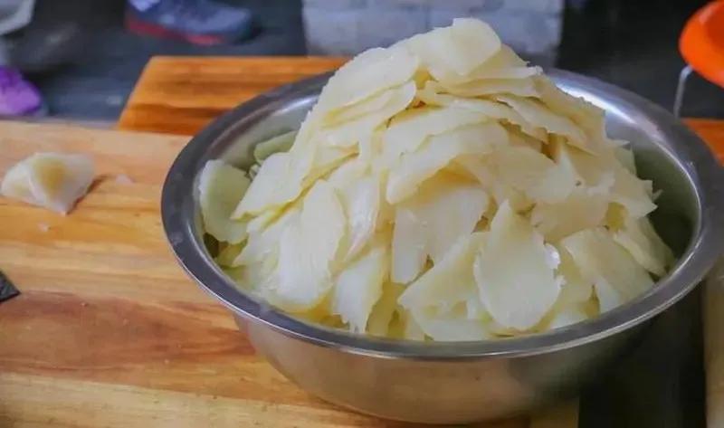 Shaanxi's Royal Noodles - iMedia