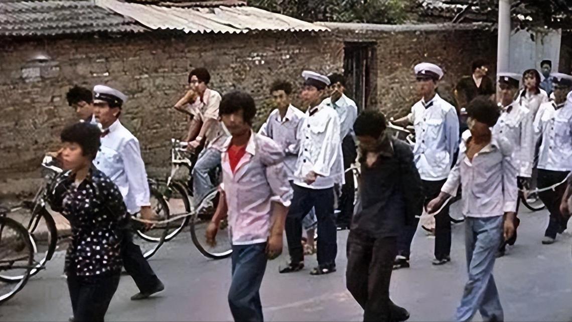 In 1991, Jia Wenre, the number one "devil" in Northeast China, murdered ...