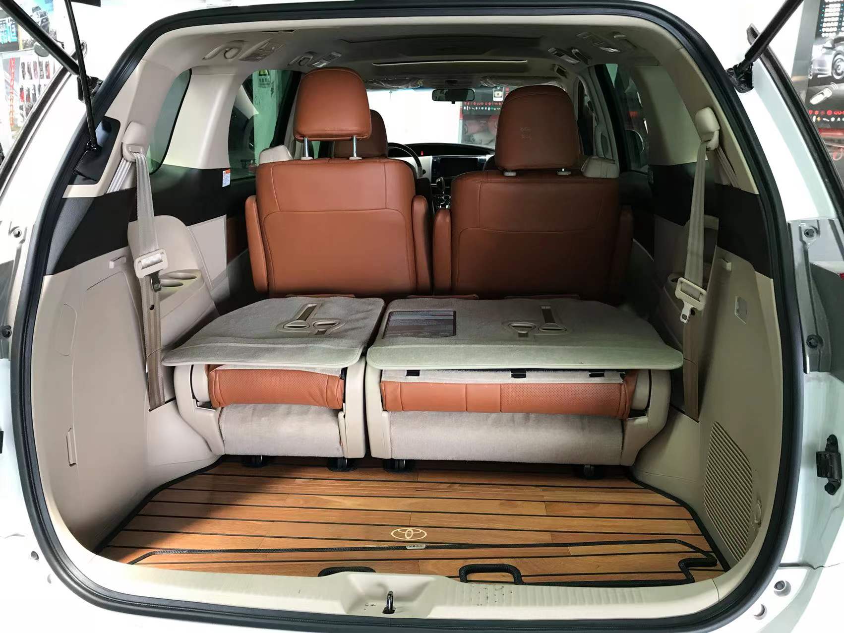 Toyota Previa Grand Overlord Modified Leather Seat Solid Wood Floor ...