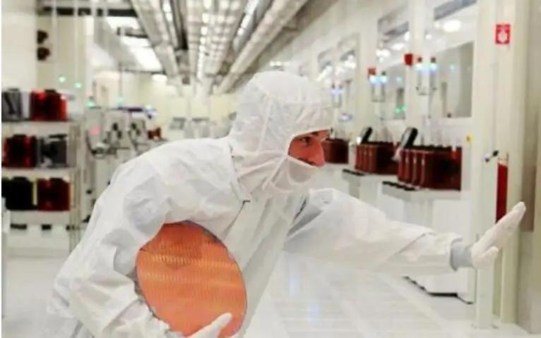 Intel's fab lacks 7,000 construction workers - iNEWS