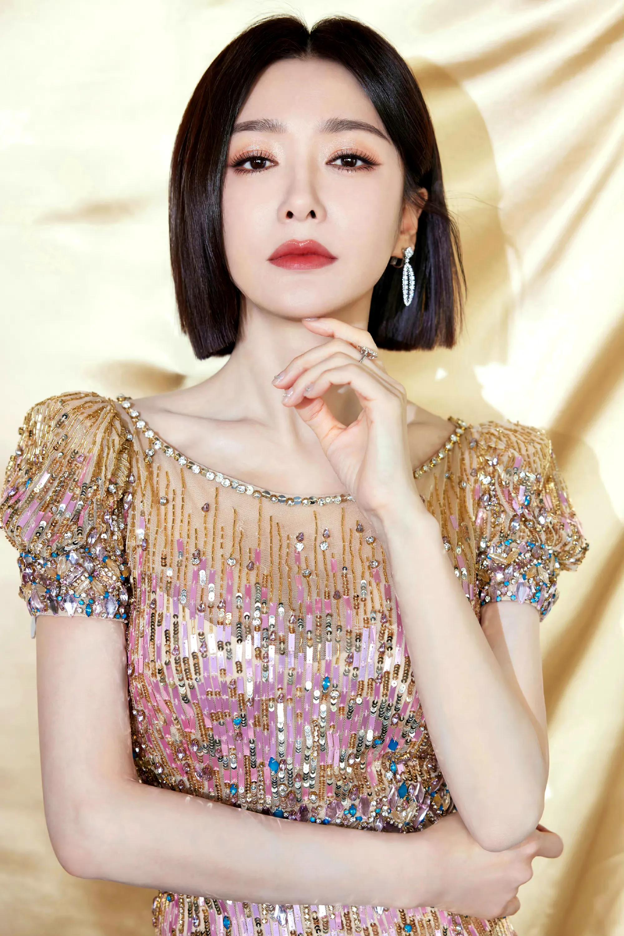 Daily celebrity photos／Qin Lan - iMedia