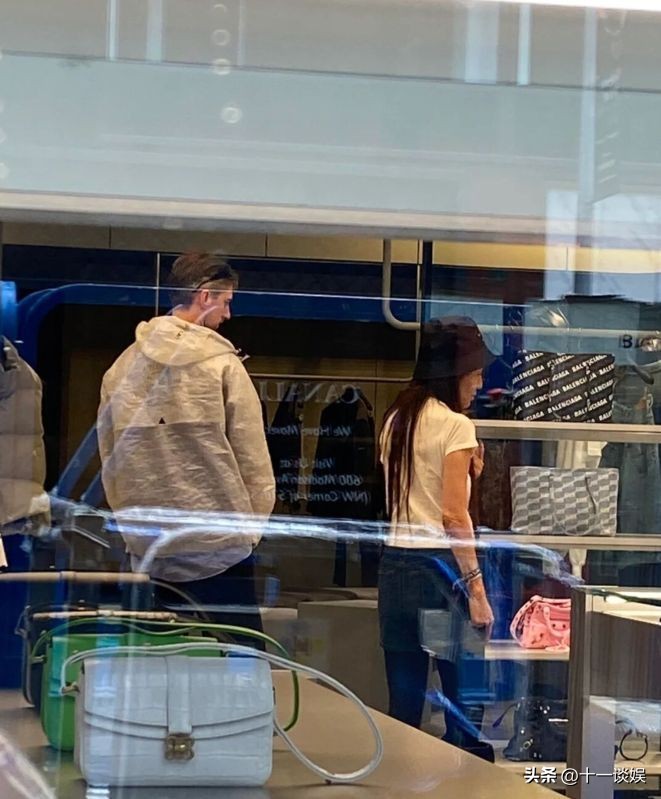 73-year-old Wang Weiwei was met by chance while shopping, with a ...