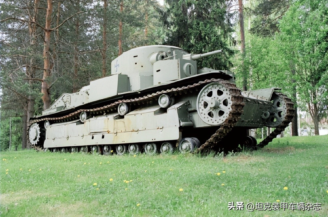 The ambition of the red giant bear - Soviet multi-turret tank (on) - iMedia