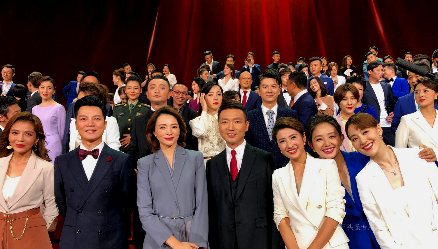 The host lineup of CCTV Spring Festival Gala has been adjusted, Li Sisi ...