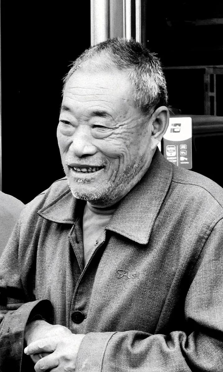 An 80-year-old man is homeless, and his 5 children are unsupported. Is ...