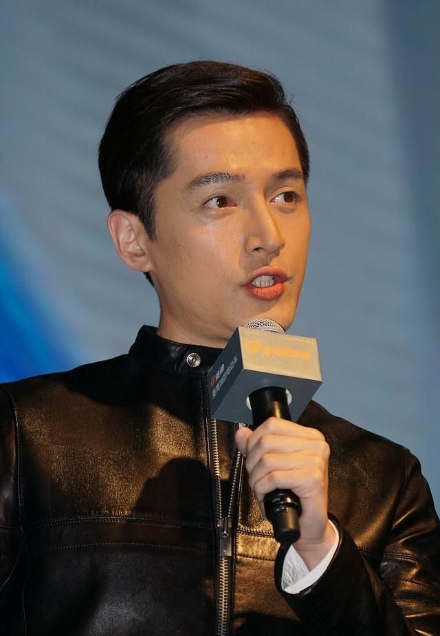 Hu Ge posted a post to withdraw from the circle: he will not be filming ...