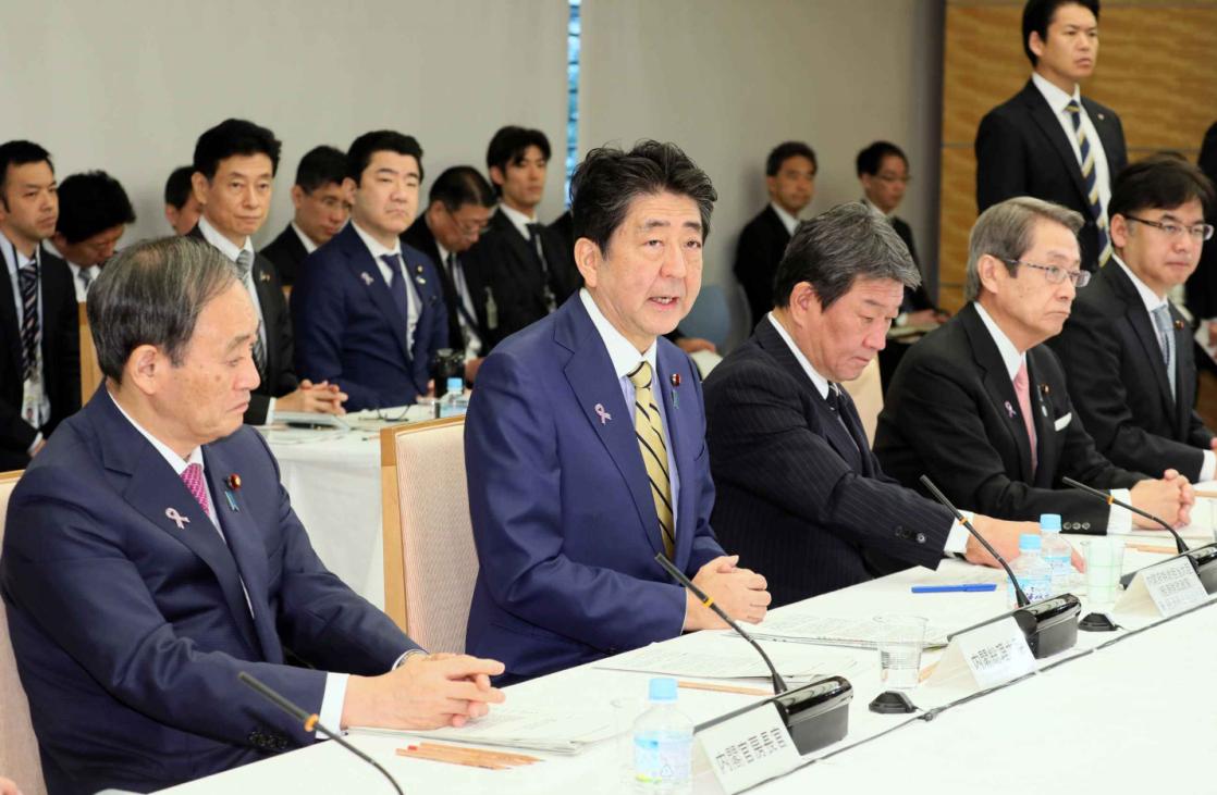 "Japan already has 147 most advanced fighters!" Shinzo Abe uttered a ...