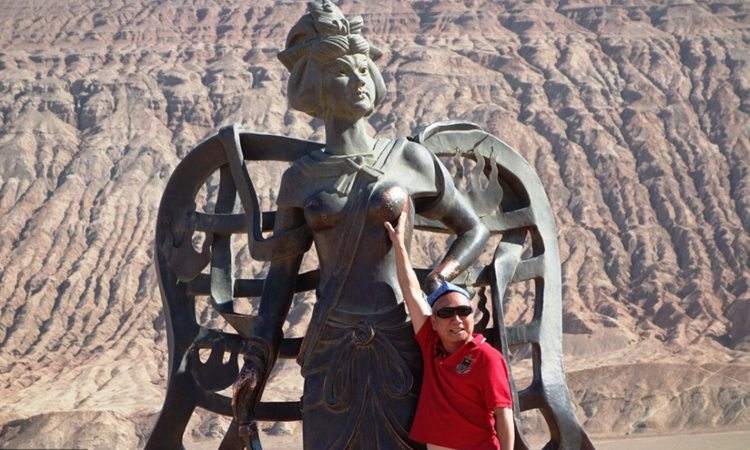 The most "dignified" statue in China, both men and women will touch it ...