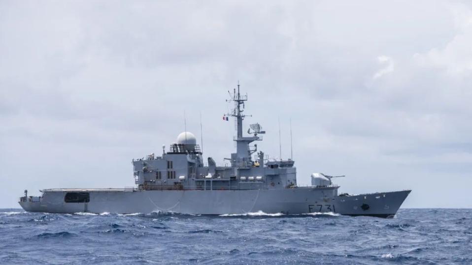 The 052D ship did not go to the French territory for nothing. The French quasi-aircraft carrier ...