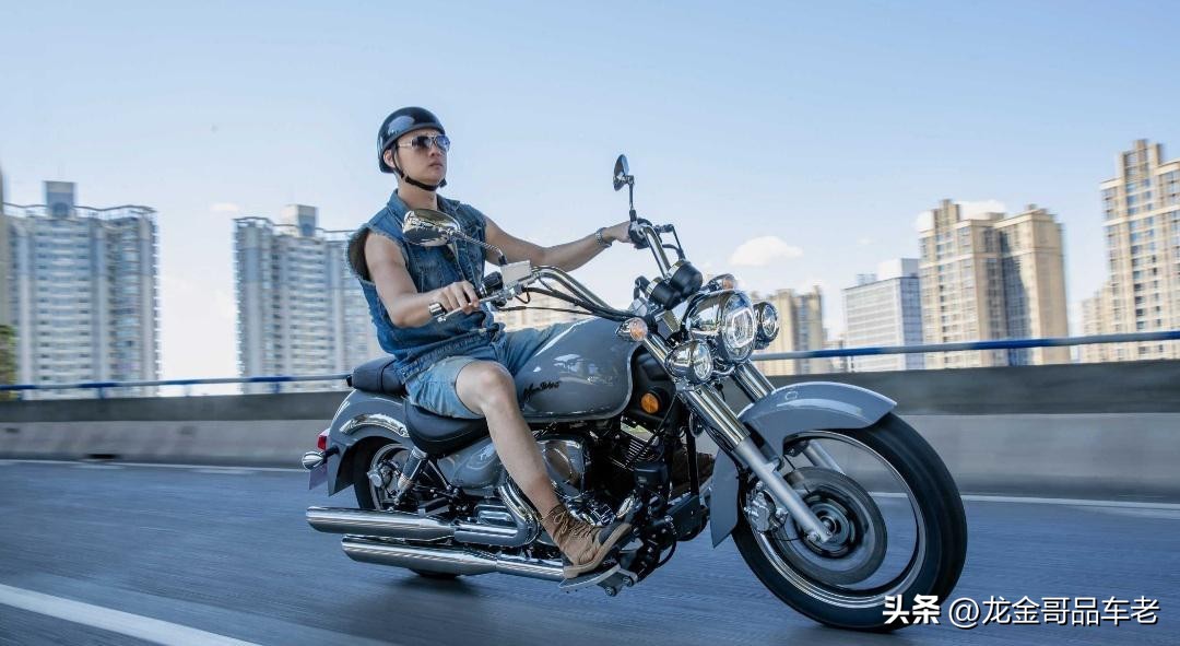 The new Lifan V16 Prince cruiser has upgraded fuel tank capacity and ...