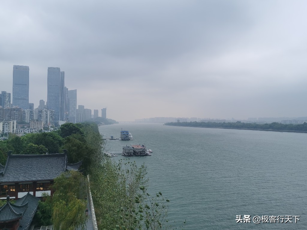 Changsha Du Fu Jiang Pavilion recalls the ancient times and sighs the ...