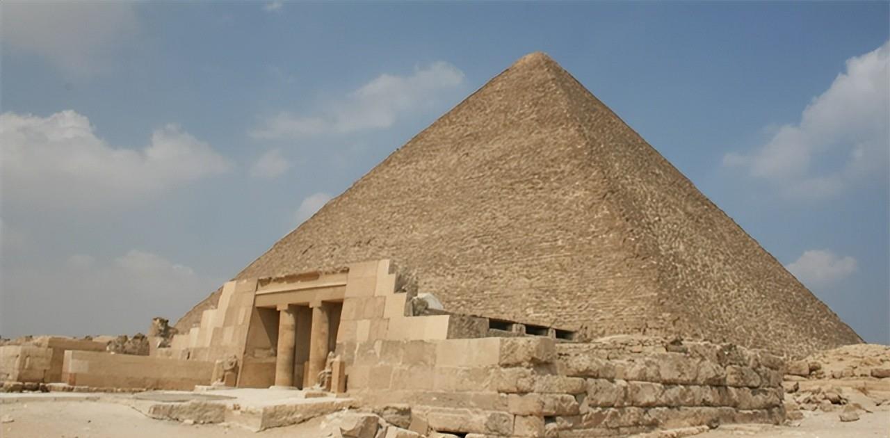 Impossible miracle: New study of the Great Pyramids claims human ...