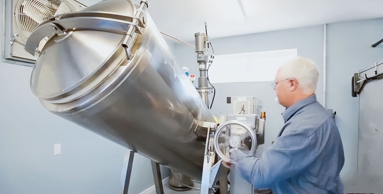 The UK launched a new type of water cremation: the remains are ...