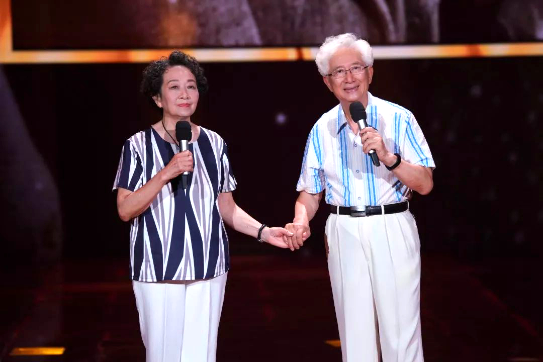 The famous host Chen Duo recently appeared, once hosted "Talking about ...