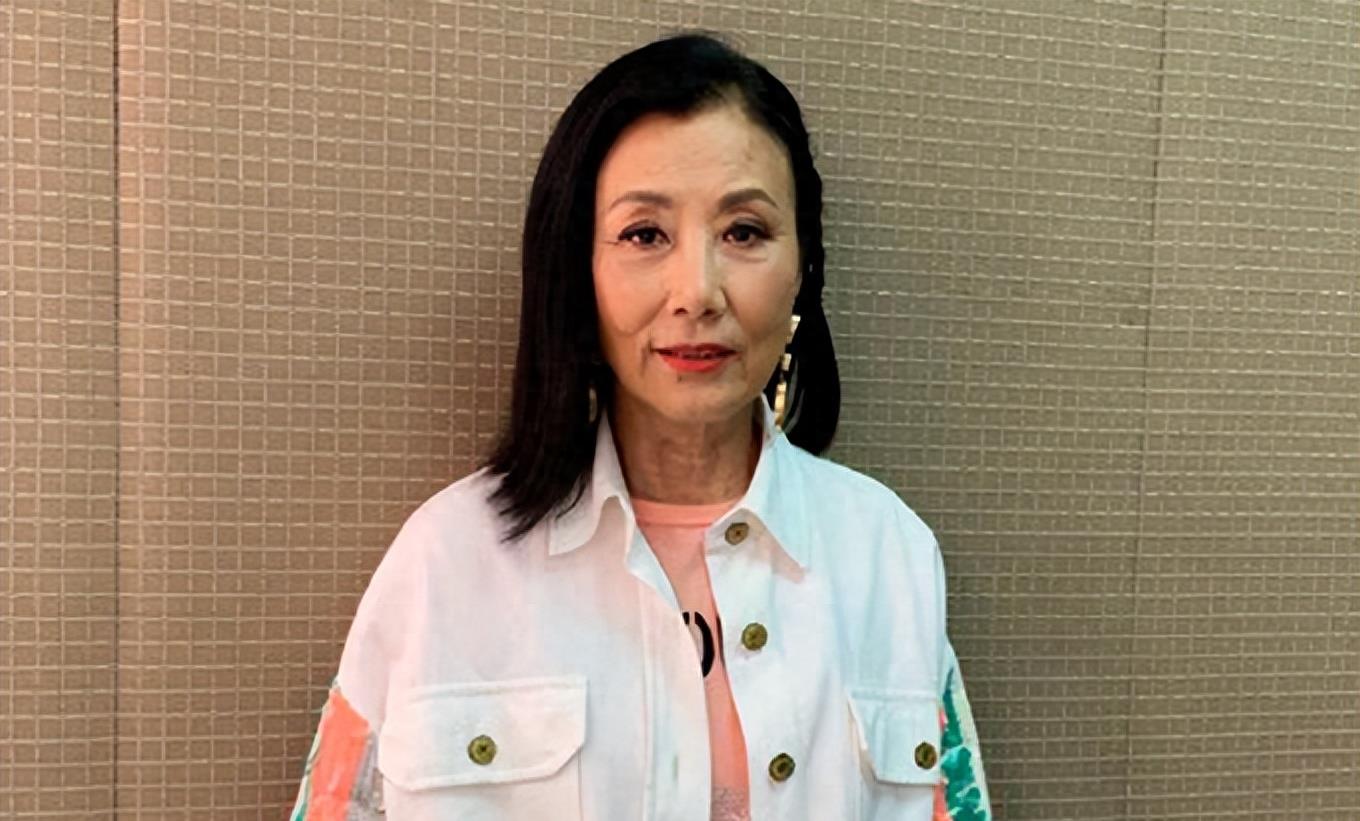 The 75-year-old billionaire Wang Mingquan recognizes her daughter again ...