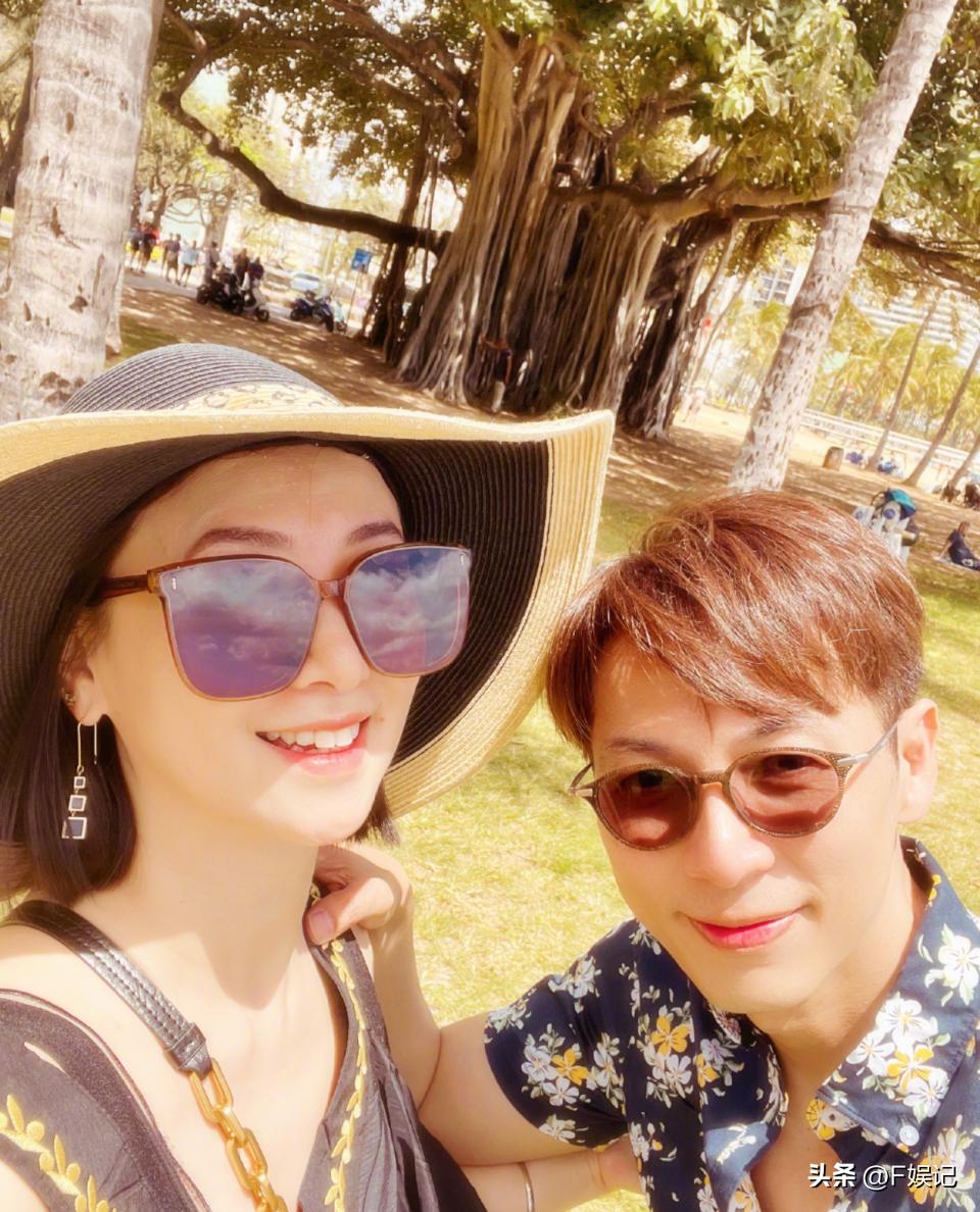 Weng Hong and her husband and daughter had a happy spring outing and ...