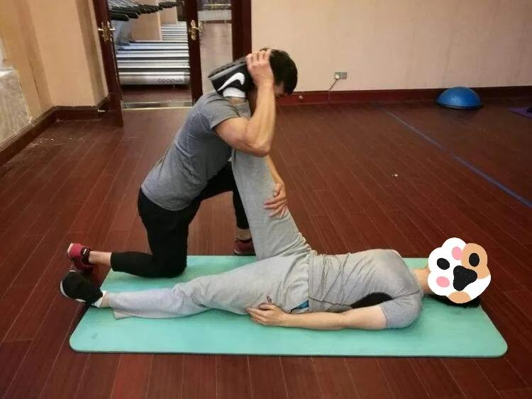 Biceps femoris stretch for fitness beginners - iNEWS