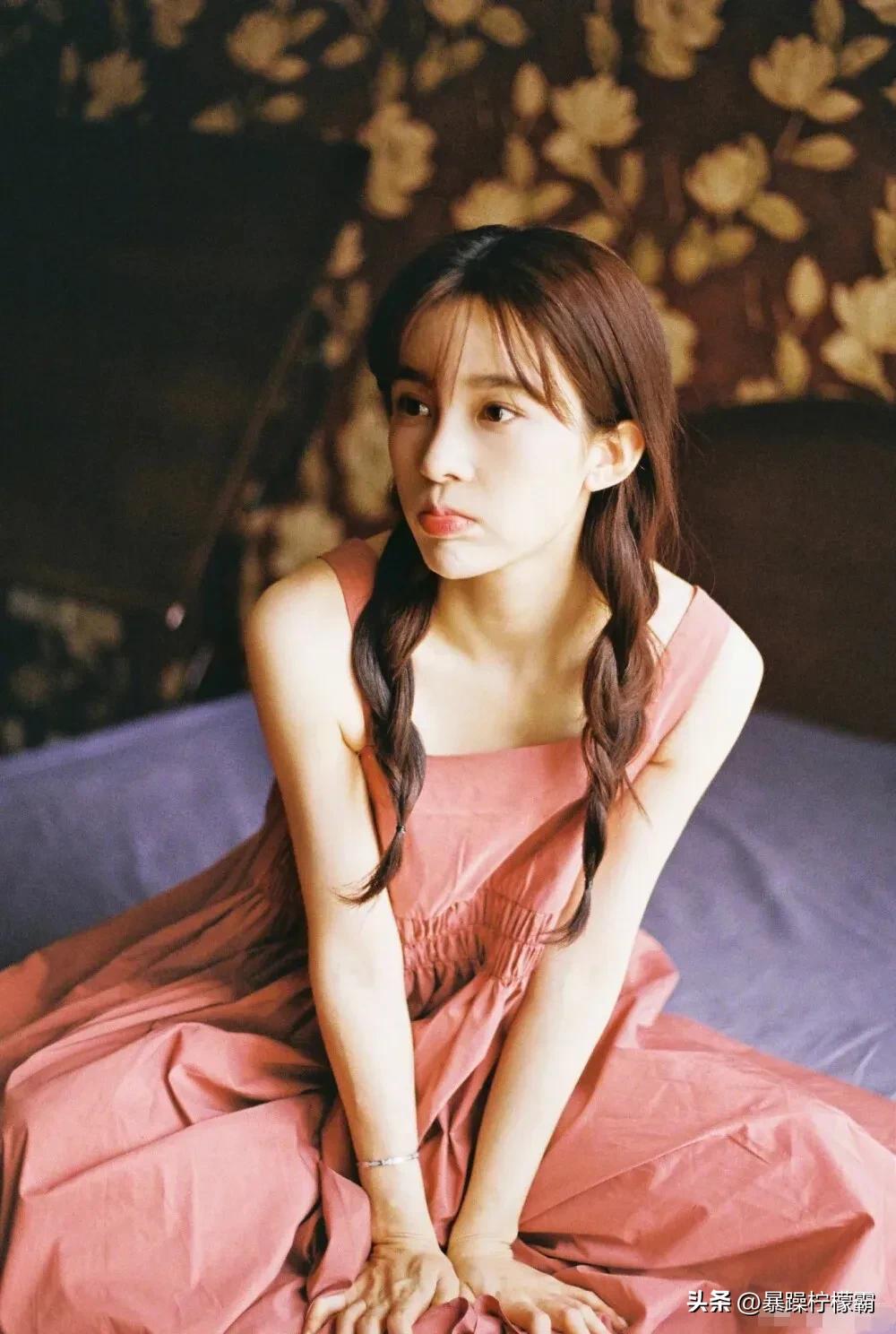 Zhao Han Yingzi: Fairy on earth, elegant and demure, charming and ...