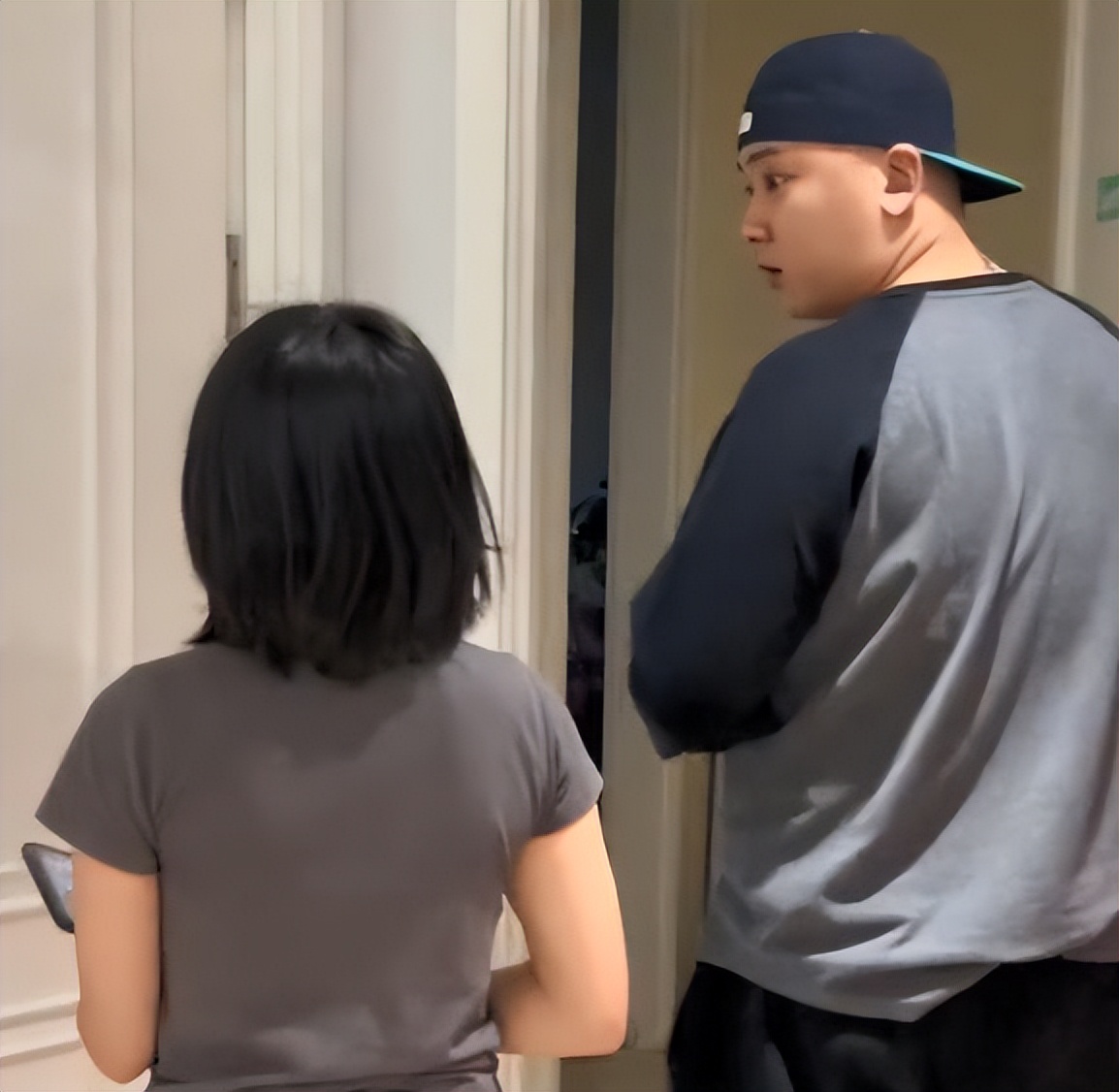 In order to gain traffic, Cui Jin "pretends" to be in harmony with Li Leyou?Netizen: It's so ...