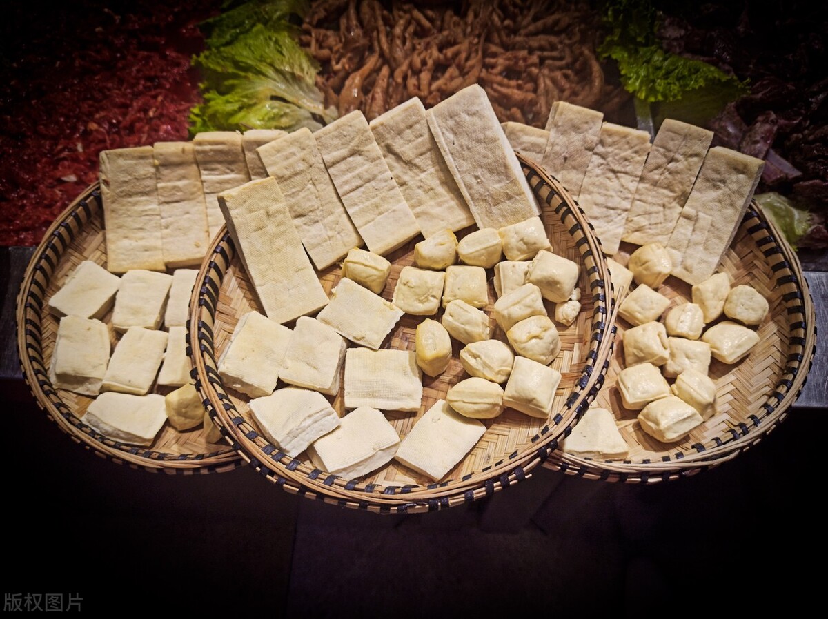 Exploring the traditional production process of "Shiping Tofu" - iNEWS