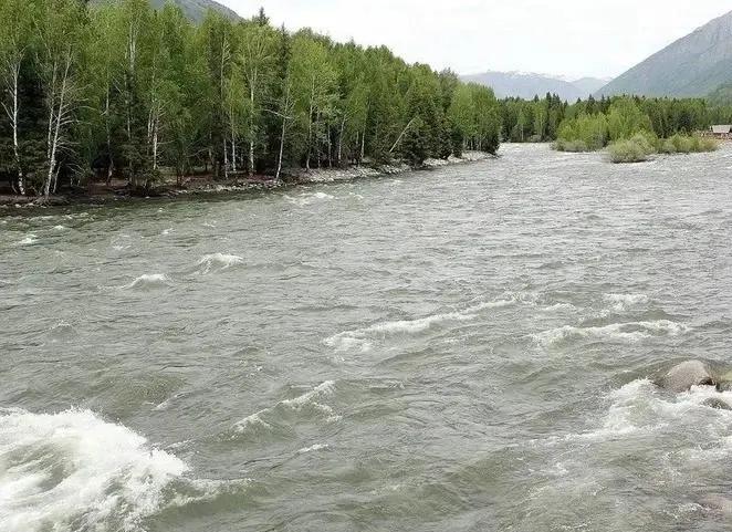 The Villui River - the longest tributary of the Lena - iNEWS