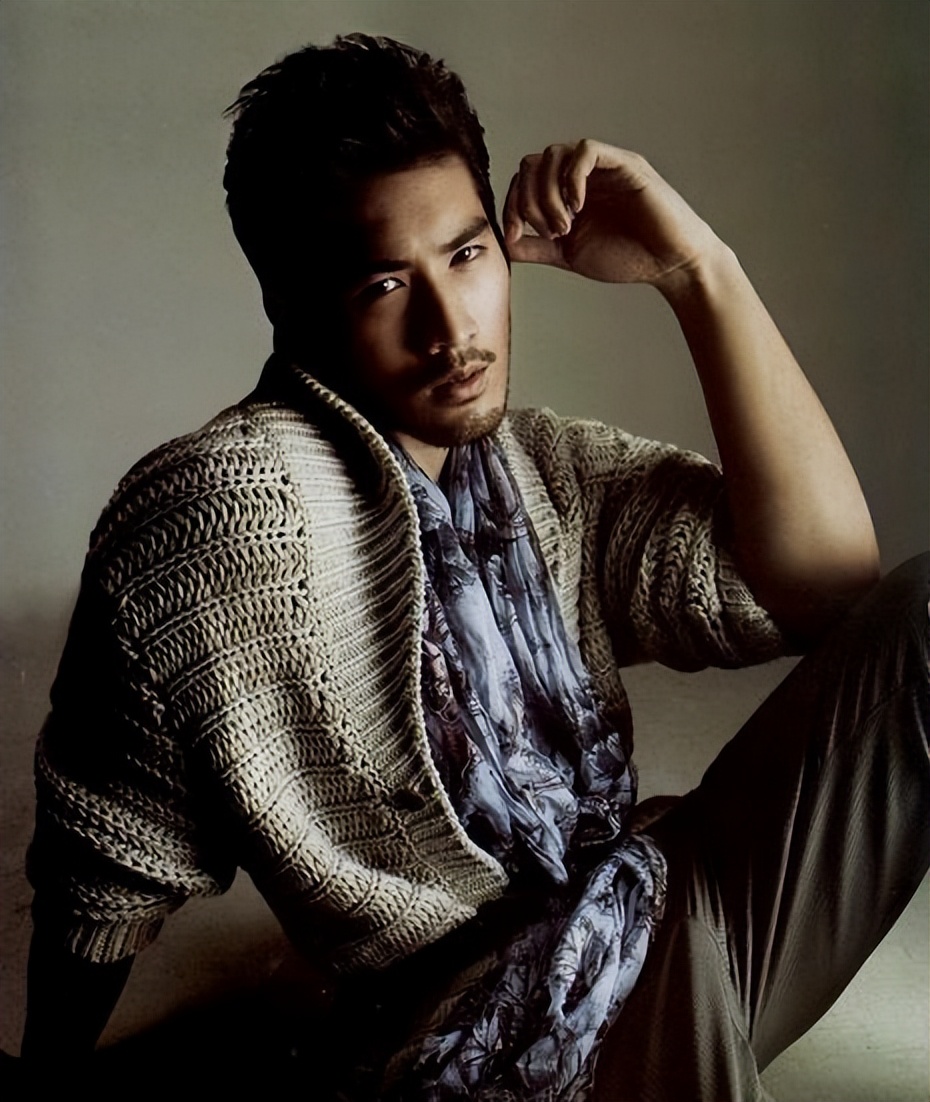 Top ten muscular handsome men in China's entertainment industry - iMedia