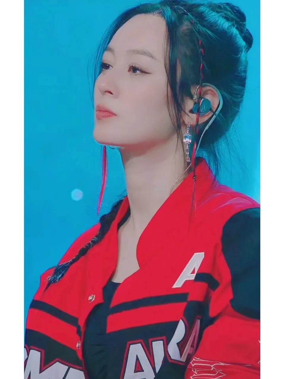 The first sister of internet celebrity is a 40-year-old aunt! Tang Yi ...