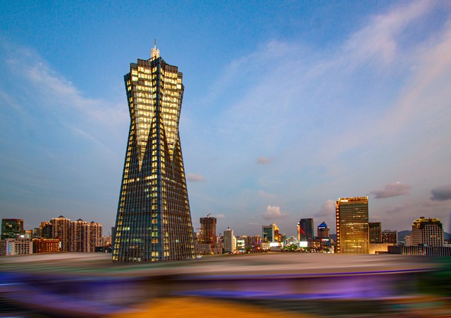 Prosperity of the Dragon, Huaxia Huazhang - iMedia