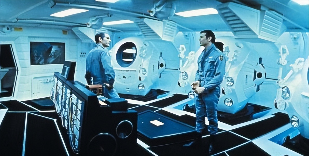 The Unique Visual Effects and Space Aesthetics of the Movie "2001: A ...