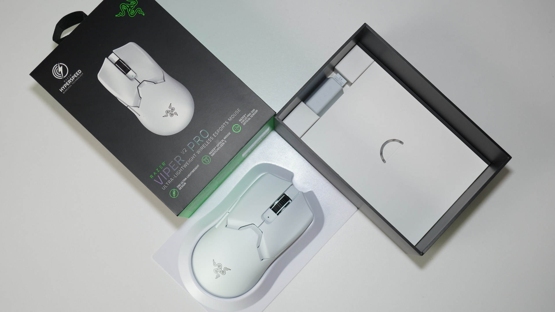 White brisk long high - Razer Viper V2 Professional White - iMedia