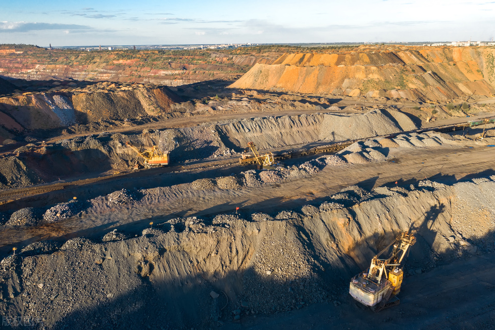 Both iron ore and lithium reserves rank first in the world, and ...