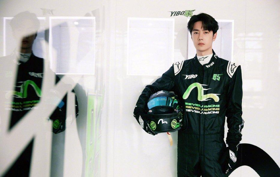 Wang Yibo shared that the six-square grid on the racing track is very ...